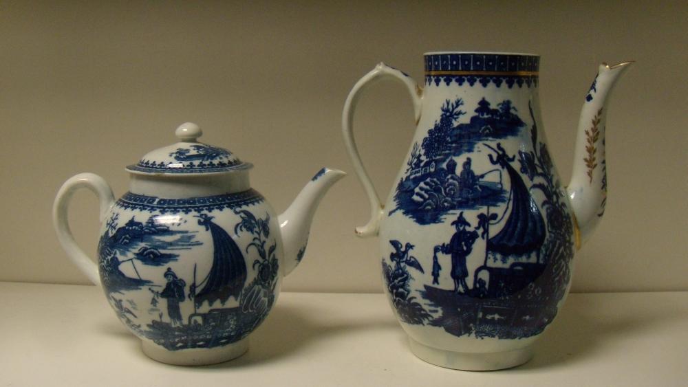 Lot 4 - A Worcester 'Fisherman' pattern coffee pot,