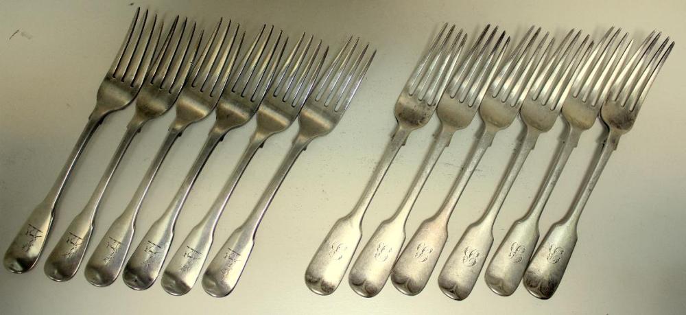 Lot 348 - A set of six George III silver fiddle