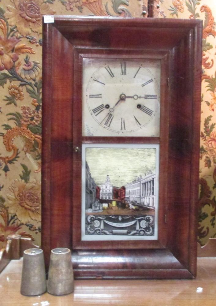 Lot 905 - An American 'New Haven' mahogany shelf clock