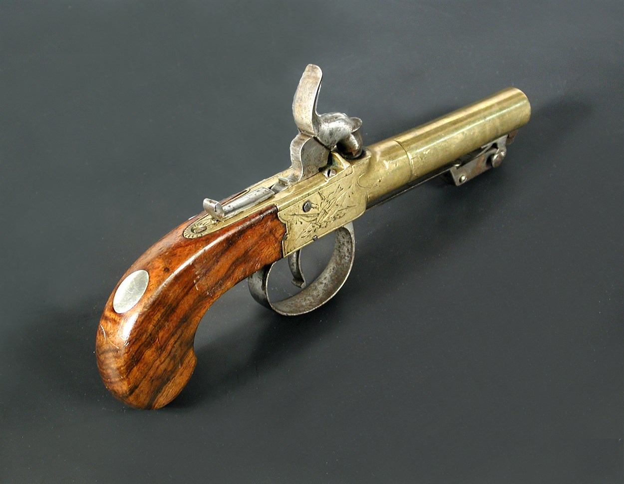 Lot 42 - A percussion pocket pistol,