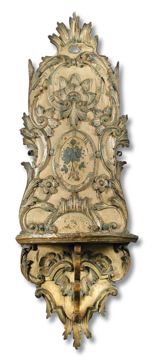 Lot 605 - A 19th century Ottoman carved wood