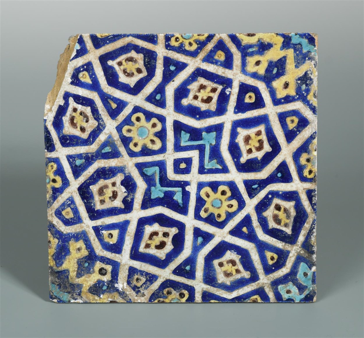 Lot 17 - A 15th century Islamic Persian Timurid tile,