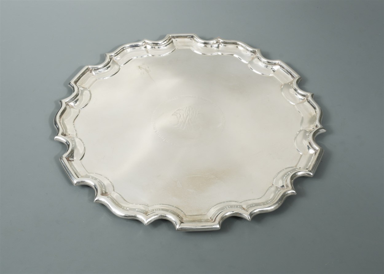 Lot 158 - Dublin - An Edward VII Irish silver salver,