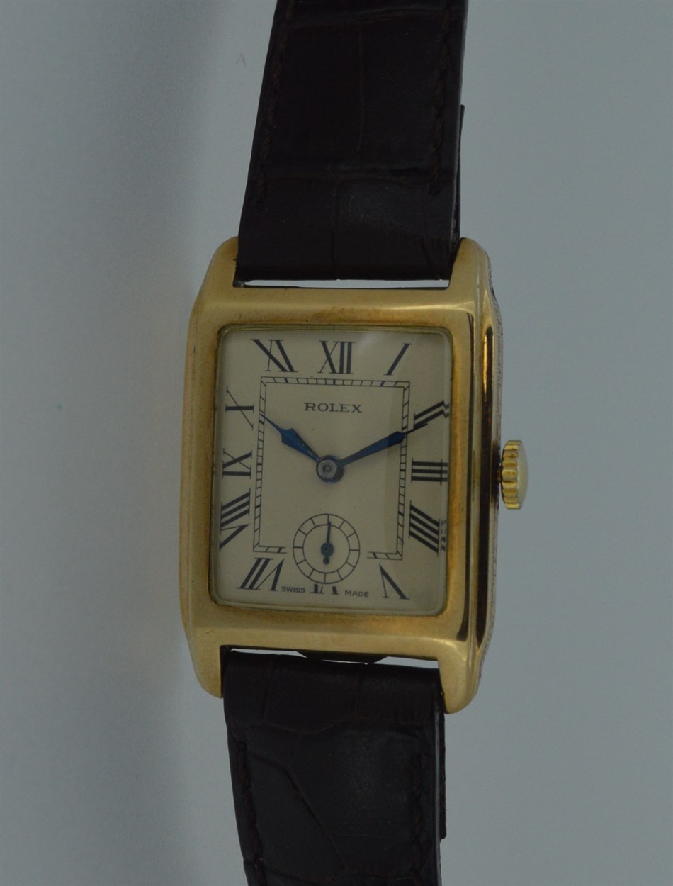 Lot 198 - Rolex - A 9ct gold gentleman's wristwatch,
