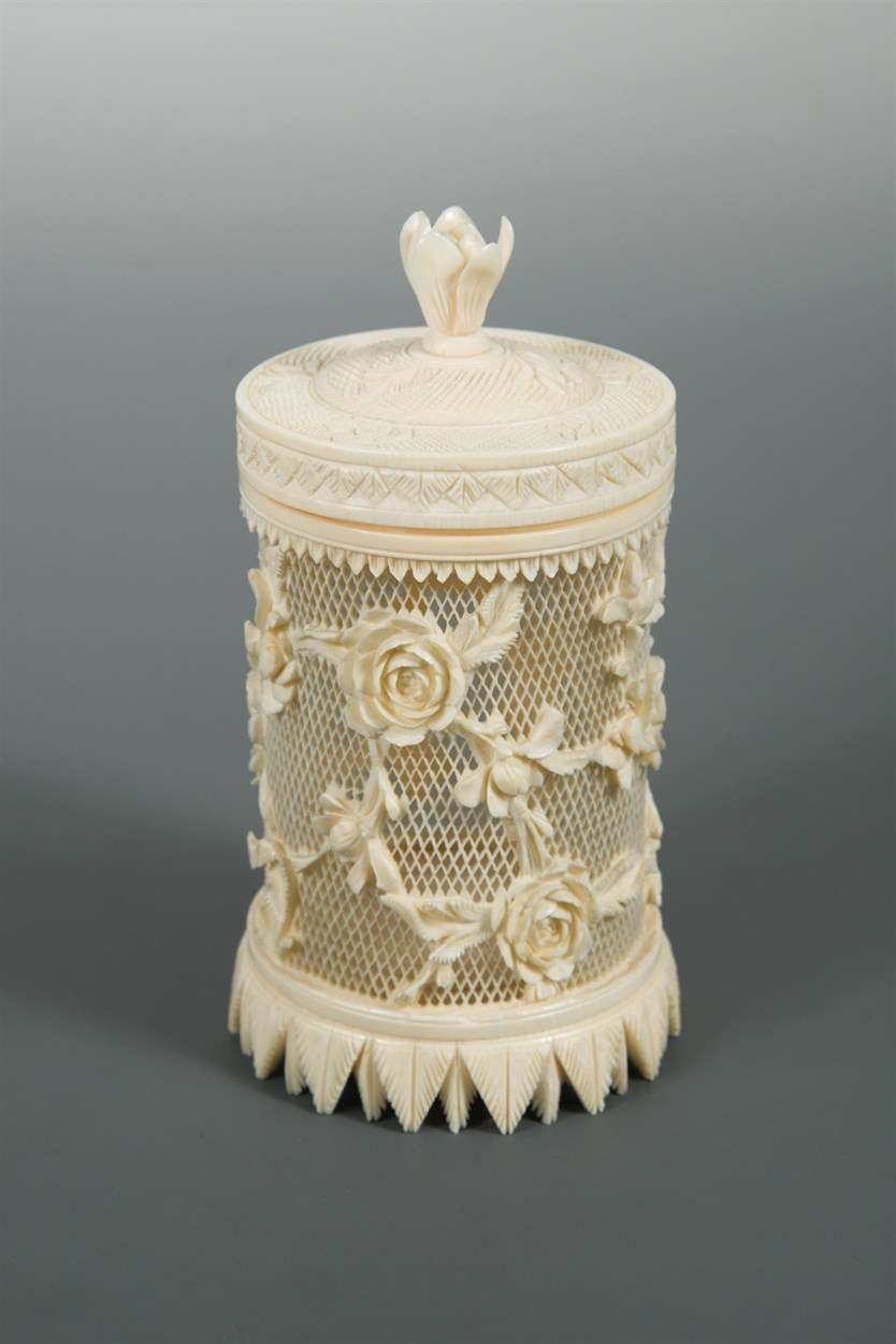 Lot 218 - An ivory cricket cage, Republic period,