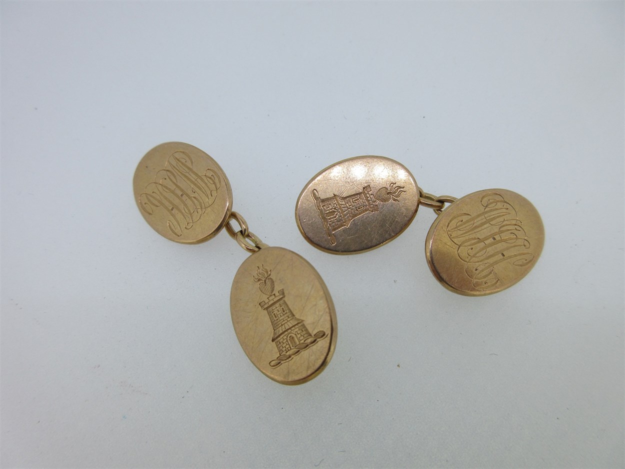 Lot 83 - A pair of 9ct rose gold double ended