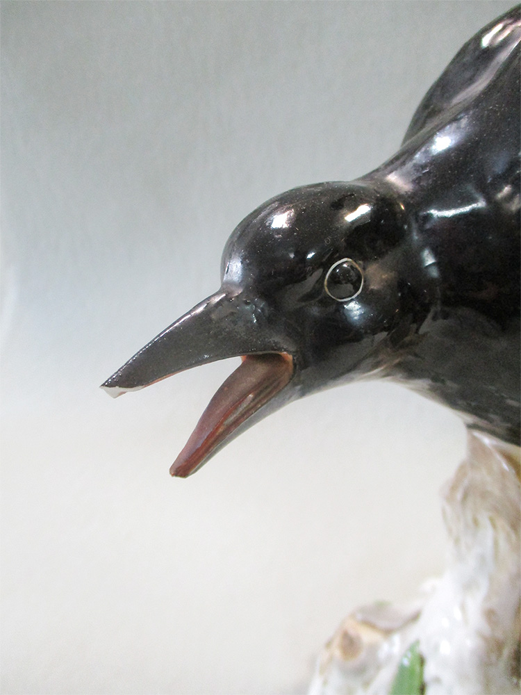 Lot 104 - A Dresden model of a magpie,