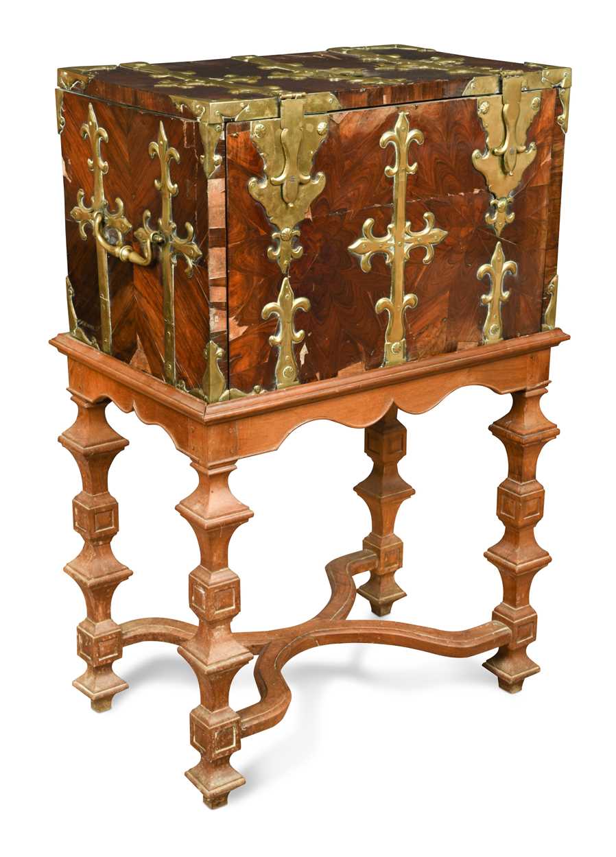 Lot 88 - A Franco Flemish kingwood and brass-mounted
