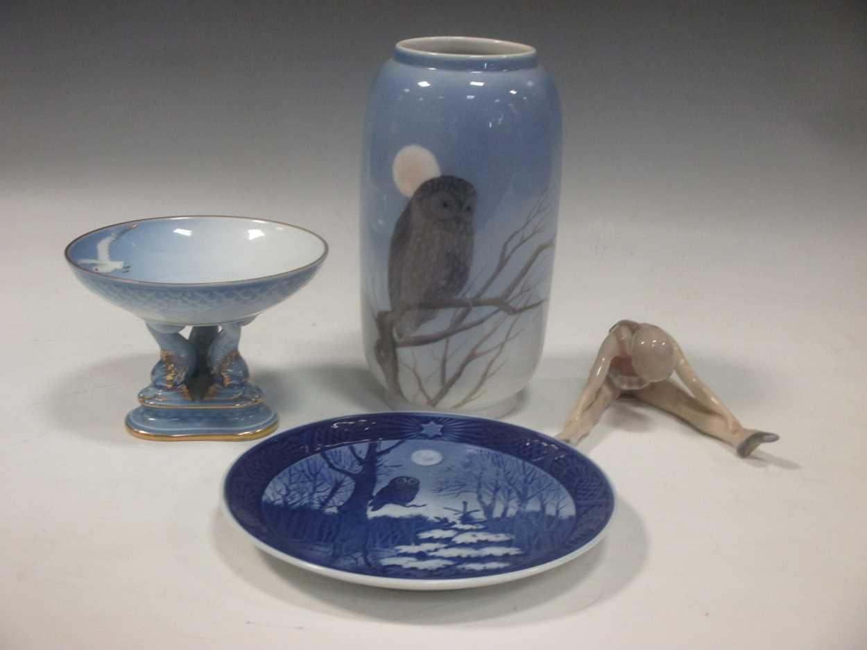 Lot 8 - A Royal Copenhagen vase, a Christmas plate for