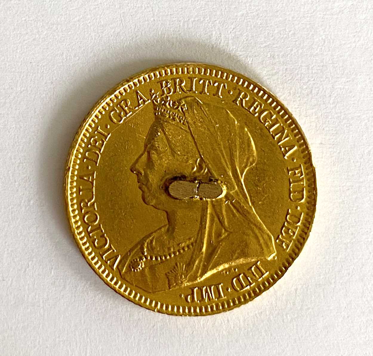 Lot 198 - A Victoria 'Old Head' half sovereign, 1893