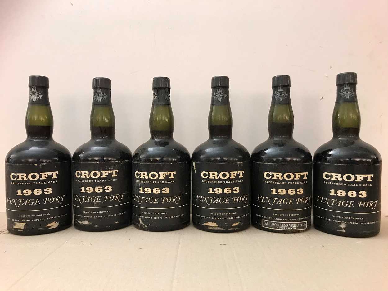 Lot 186 - Croft vintage port 1963,