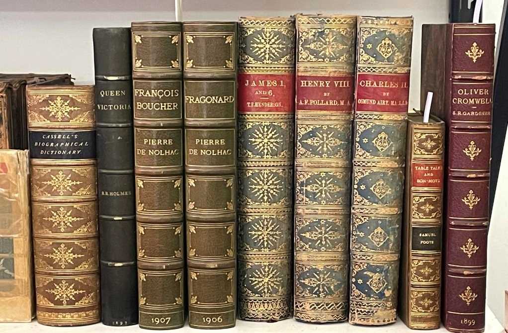 Lot 296 - Bindings - illustrated. LESLIE (Shane)