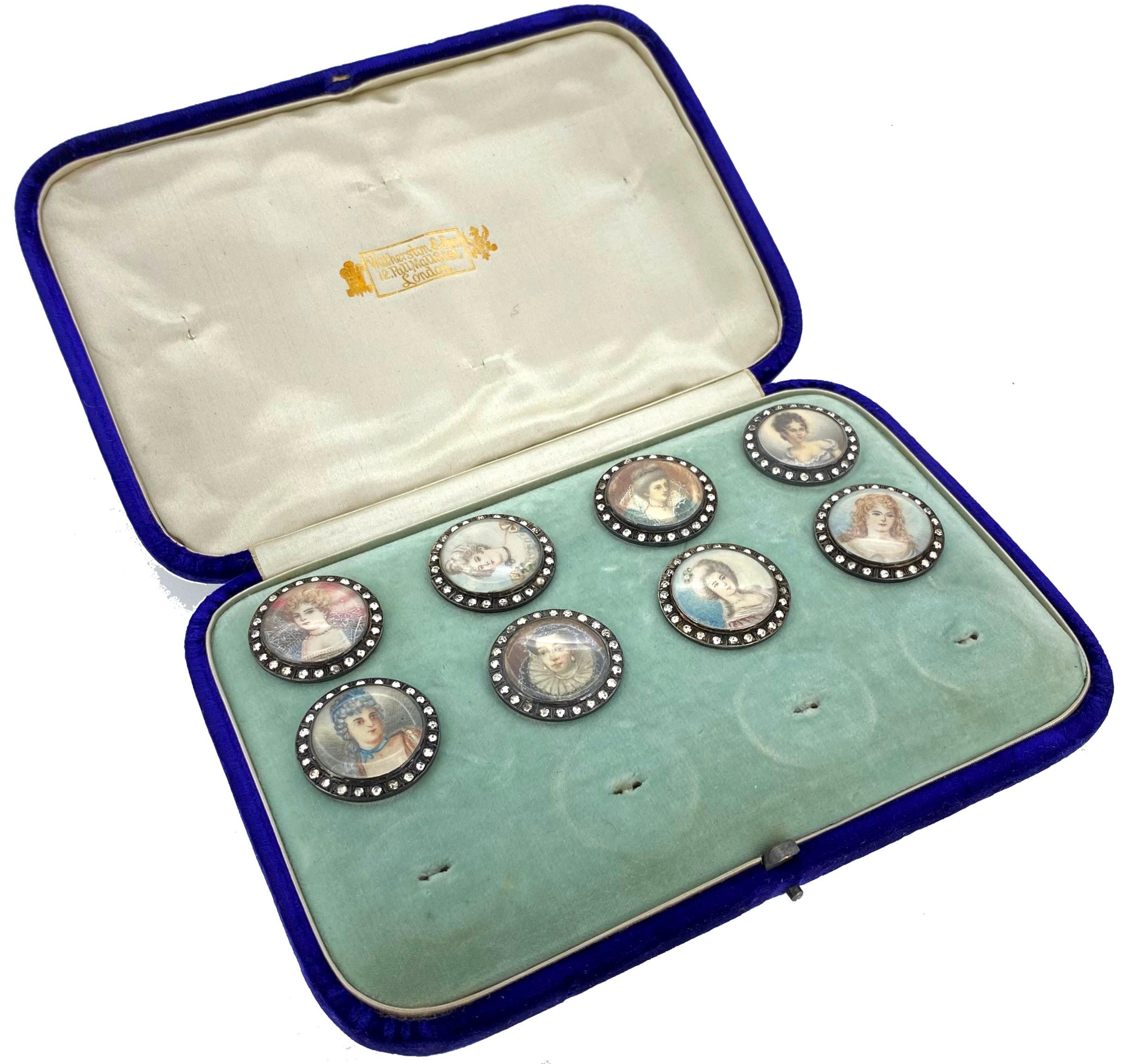 Lot 9 - A part set of Georgian buttons,