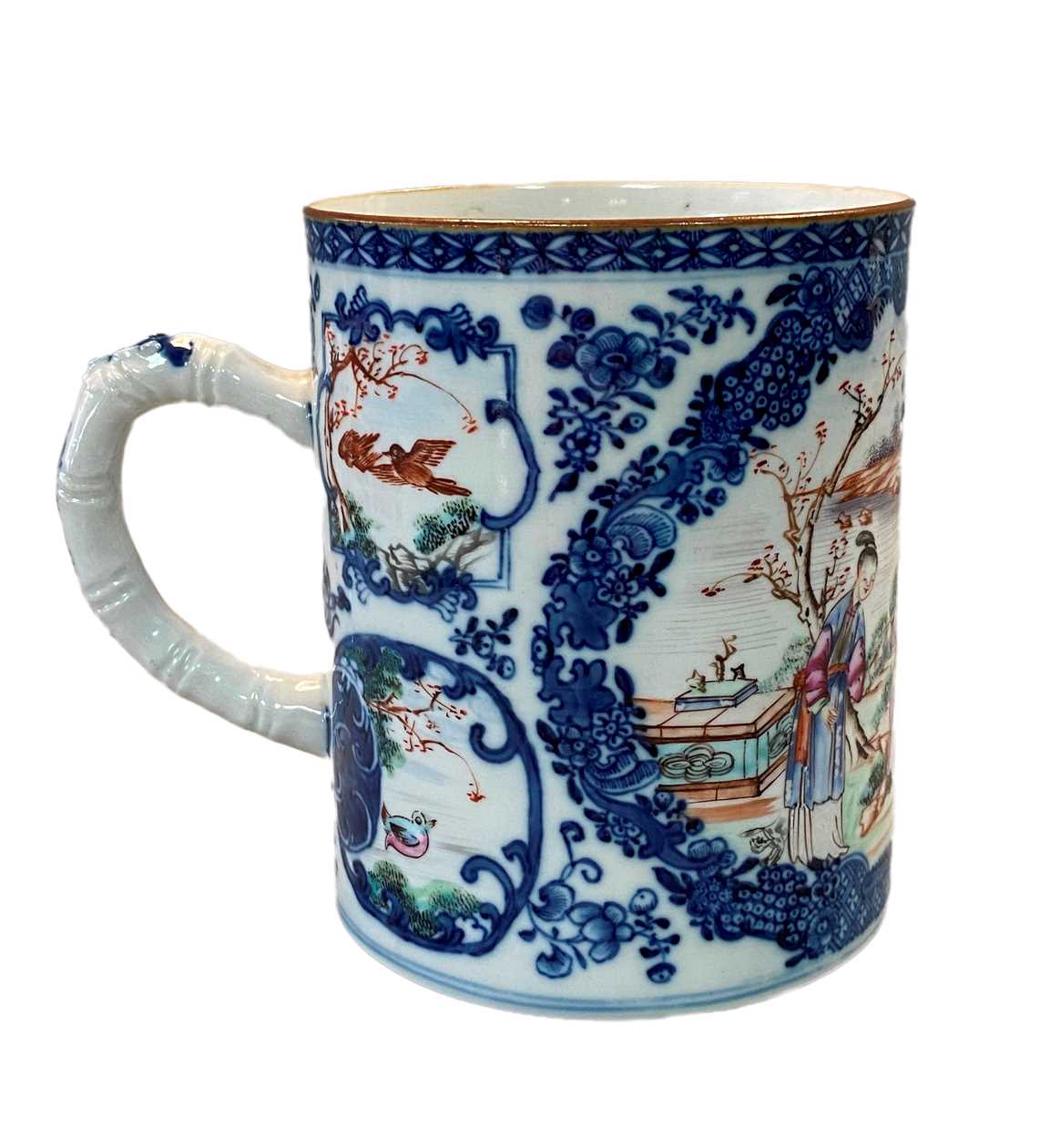 Lot 23 - A Chinese Mandarin export porcelain mug, Qing