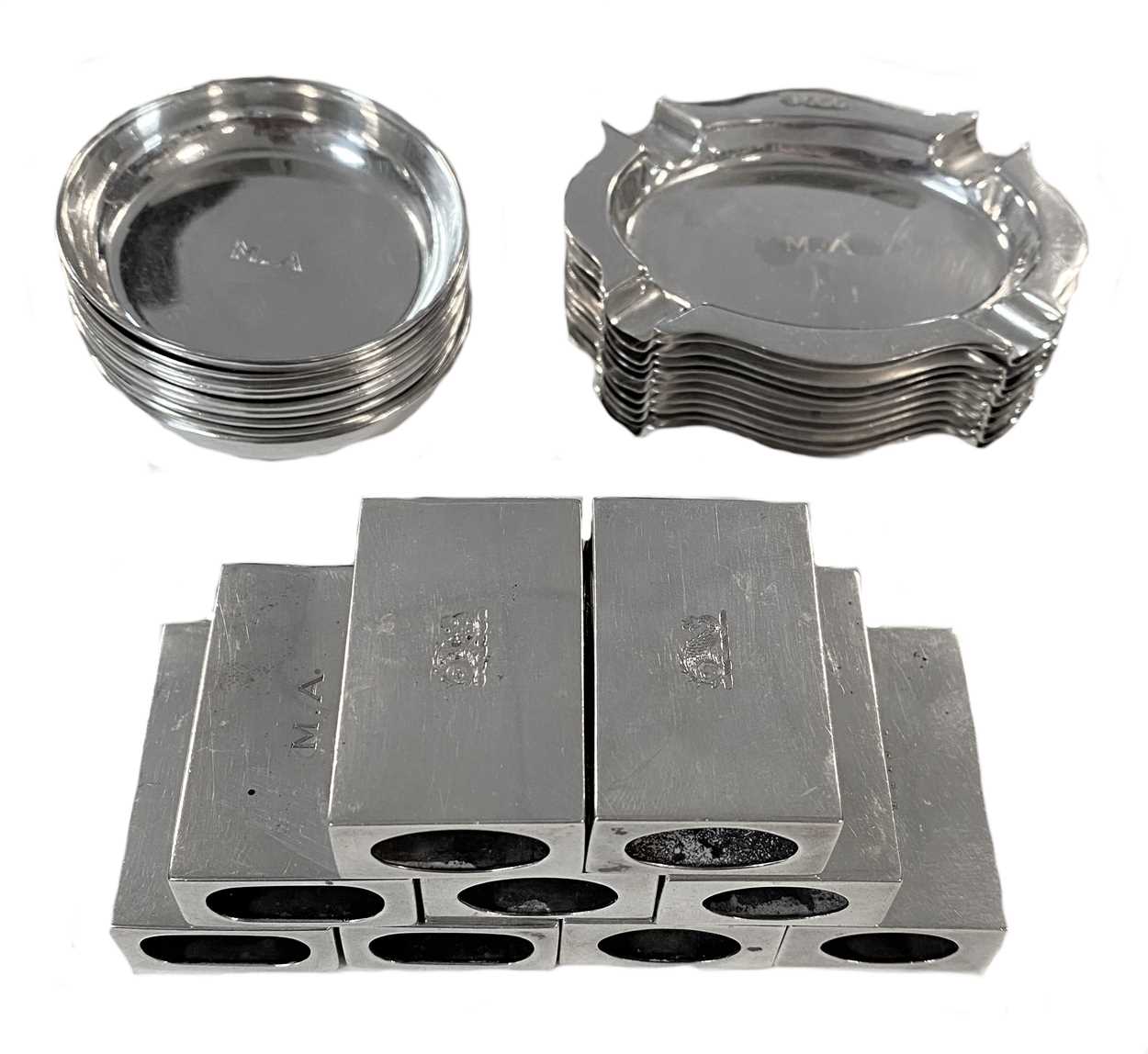 Lot 457 - A collection of early 20th century silver