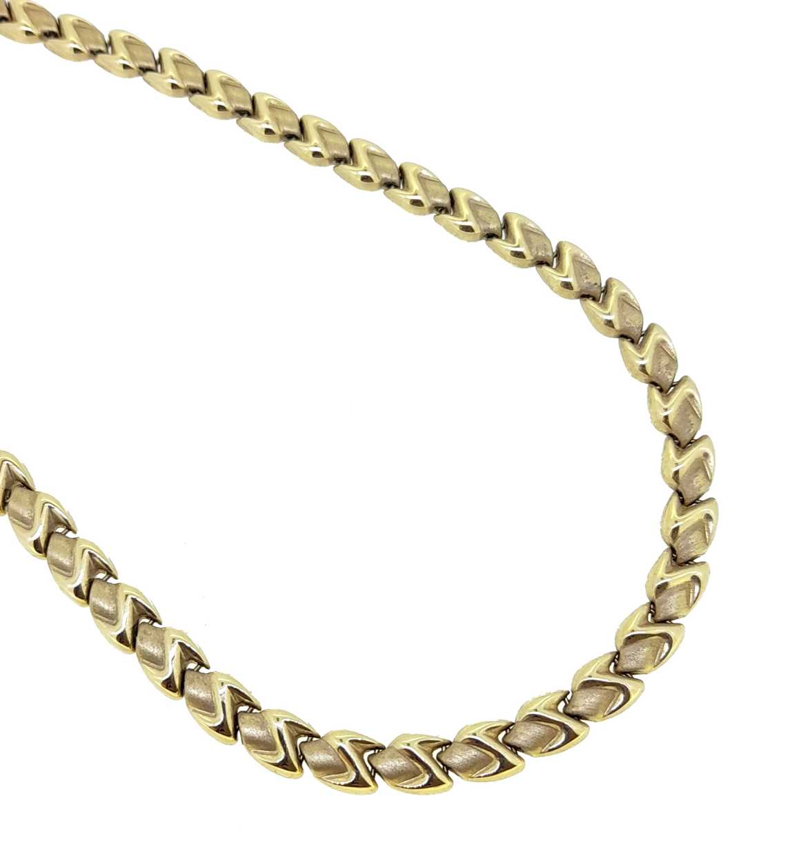 Lot 157 - A modern fancy collarette necklace,