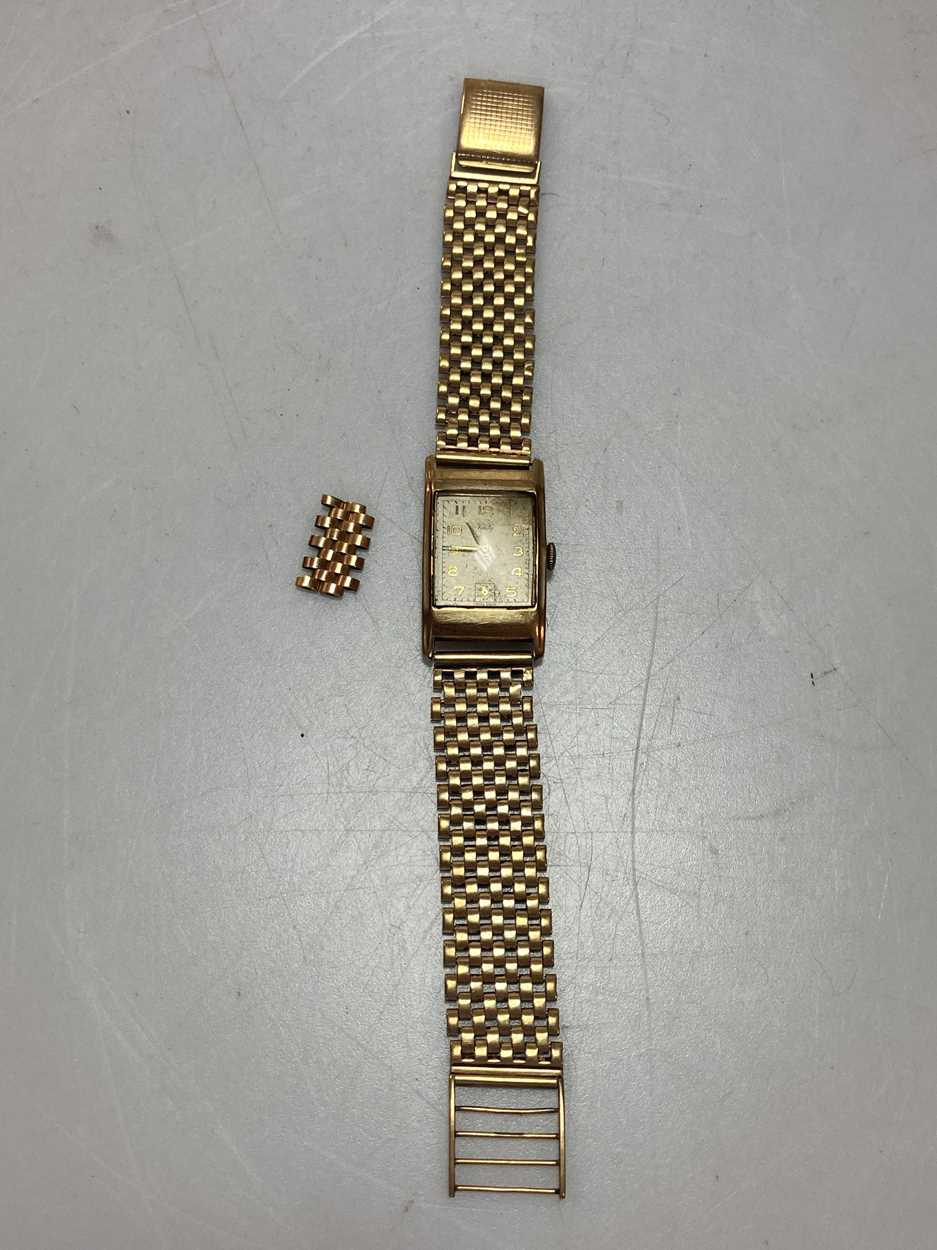 Lot 162 - Verity - a 9ct gold wristwatch with gold