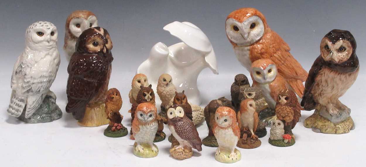 Lot 25 - A collection of Royal Doulton & Beswick