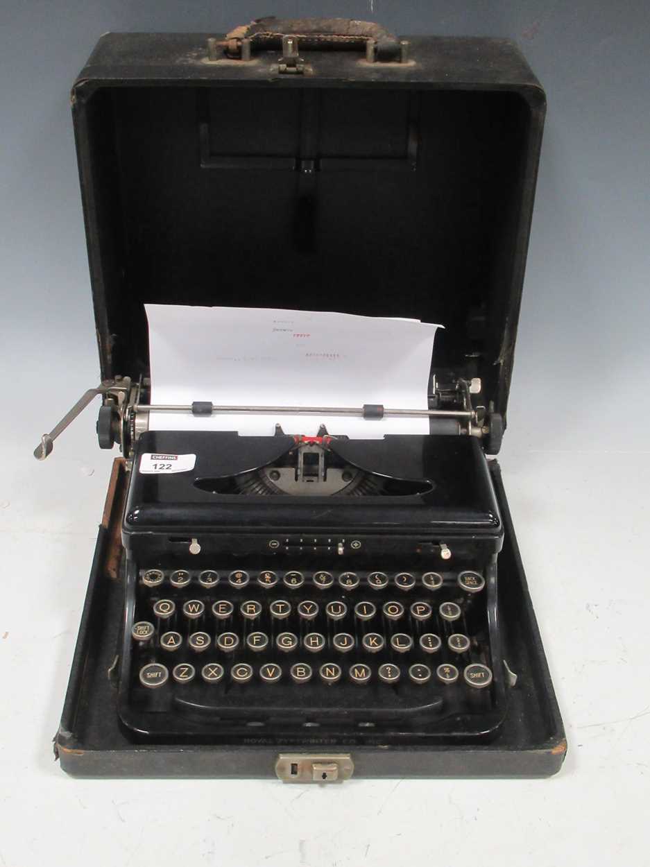 Lot 122 - A 20th century Royal Typewriter CO INC USA,