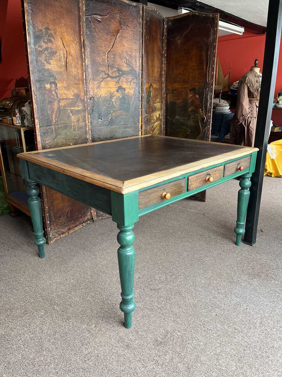 Lot 166 - A Victorian pine and painted farmhouse table,