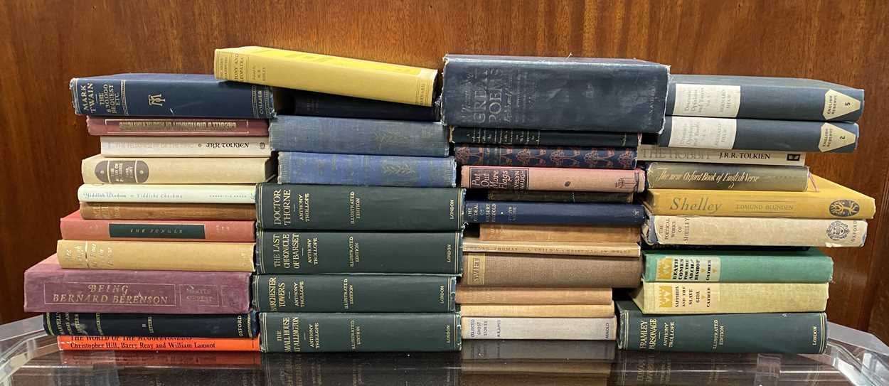 Lot 343 - A large collection of books of poems and