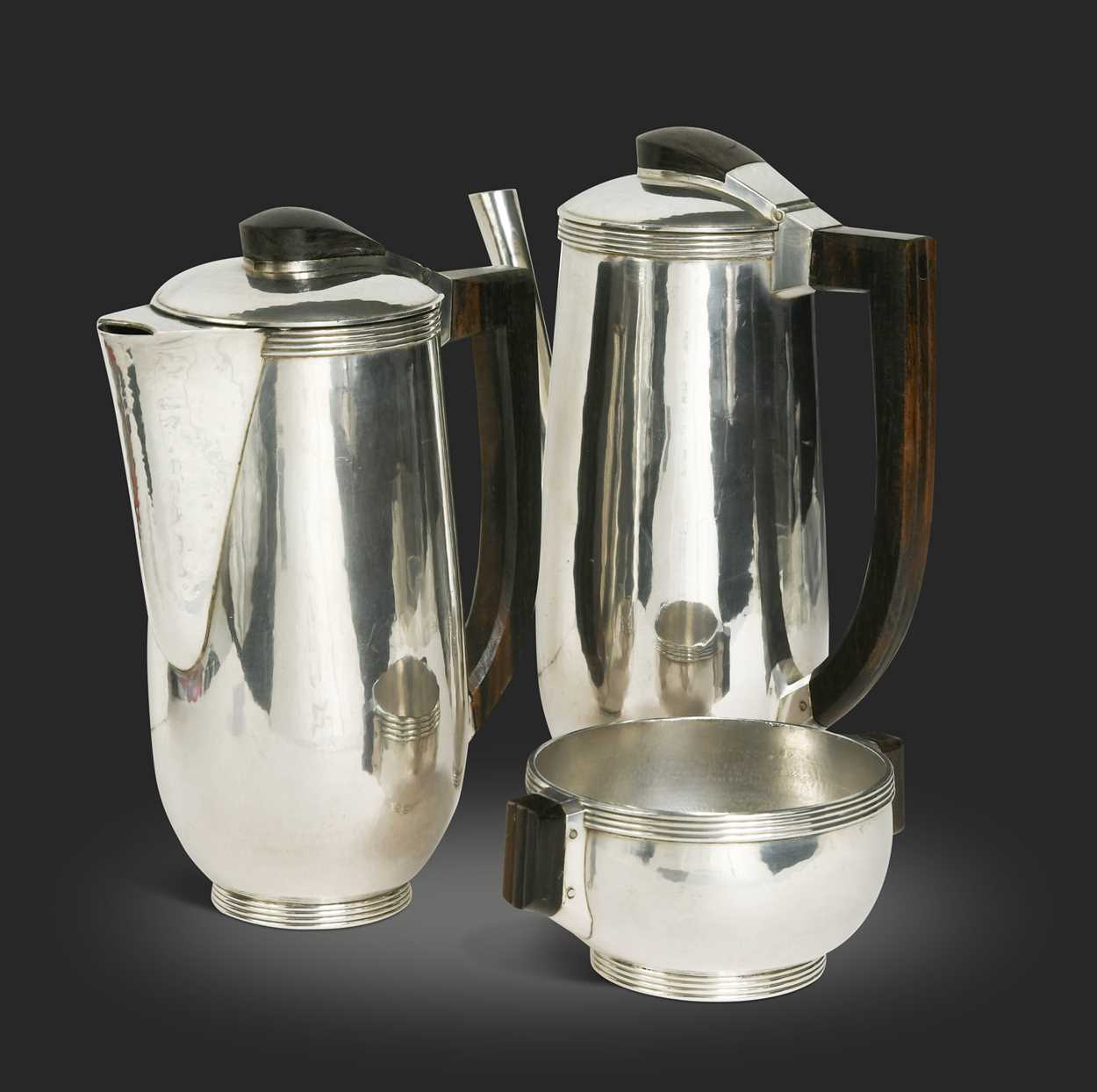Lot 212 - A silver three-piece café au lait set by