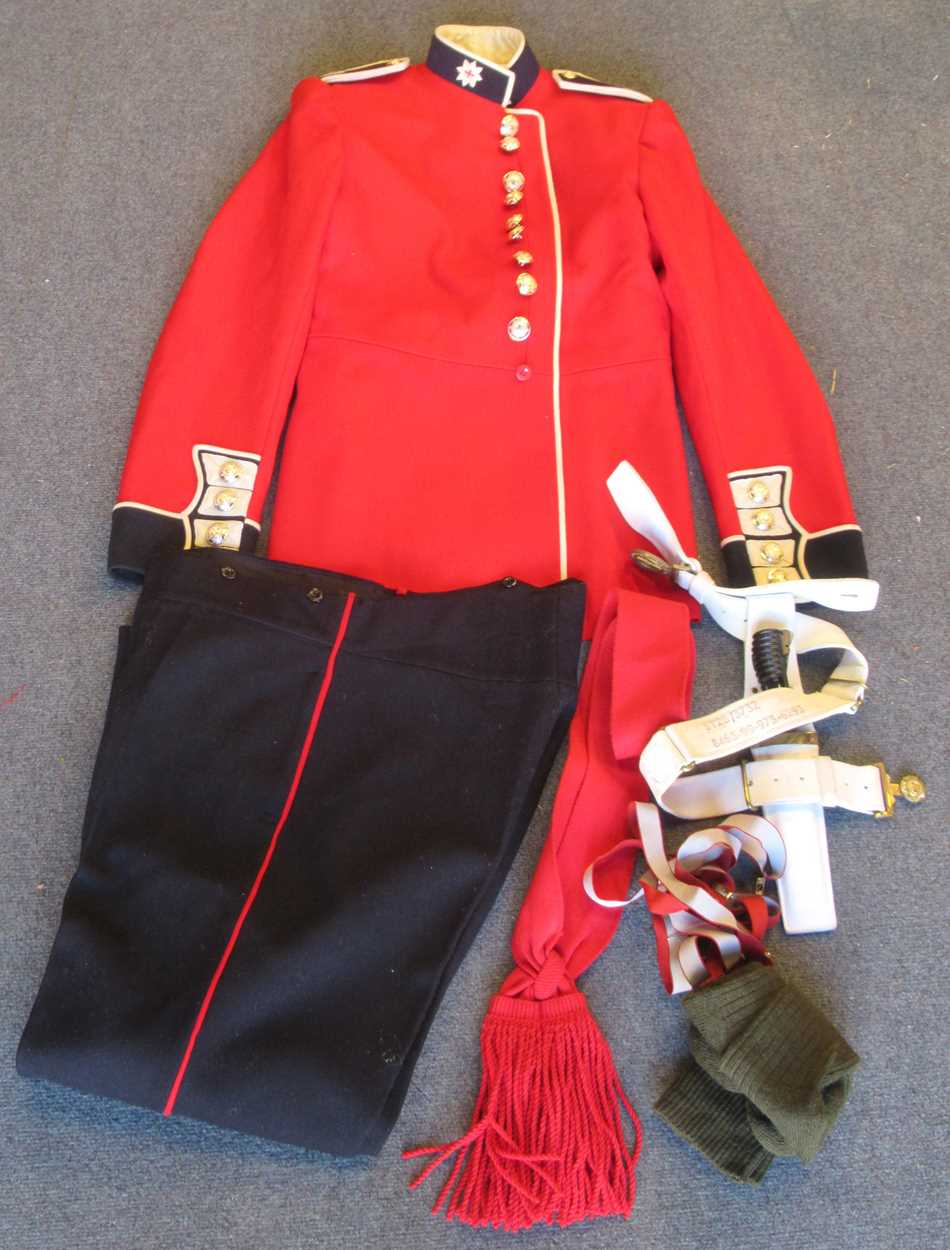 Lot 281 - Uniform of the Coldstream Guards, red wool