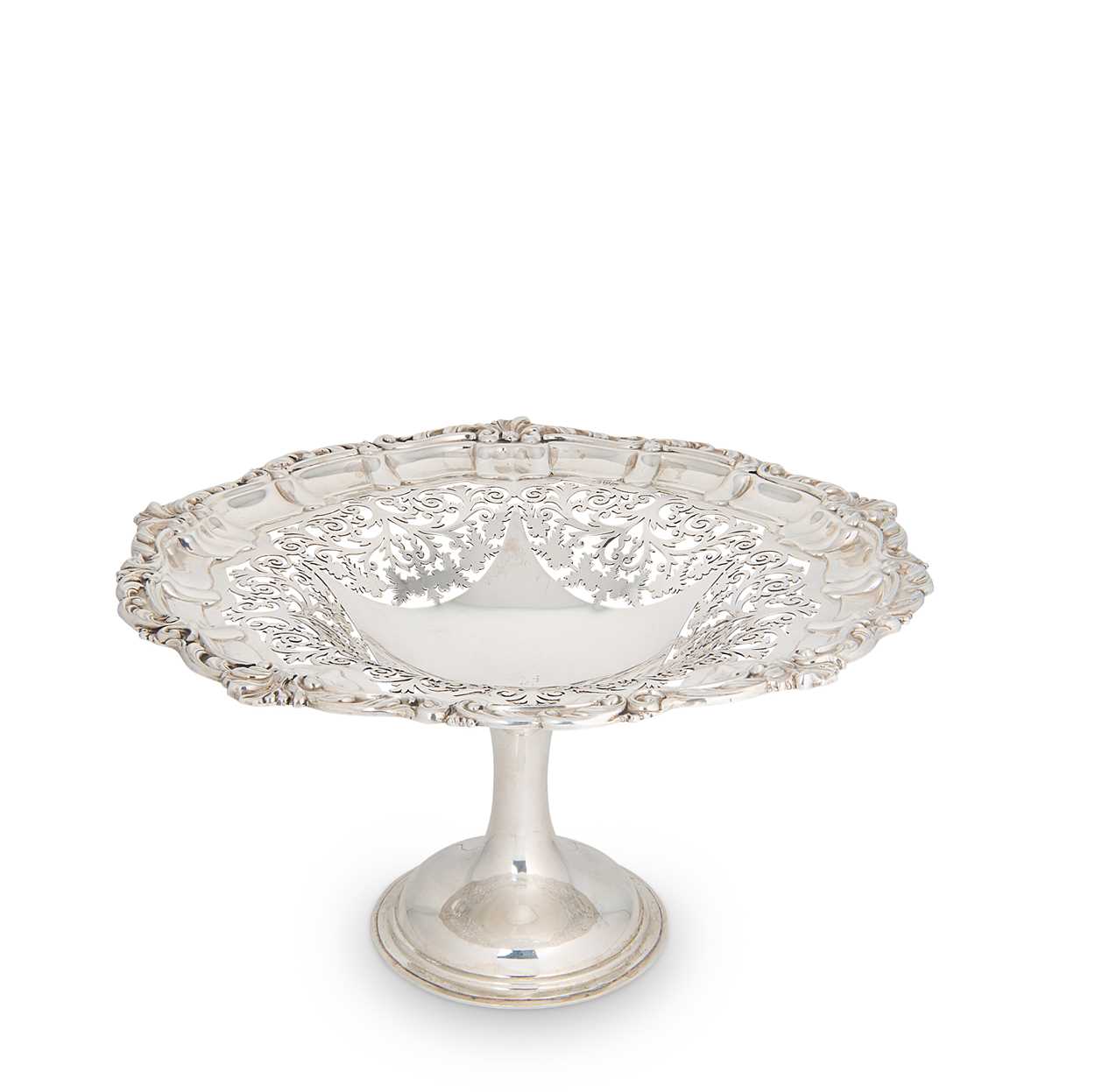 Lot 353 - Chester - A George V silver tazza,