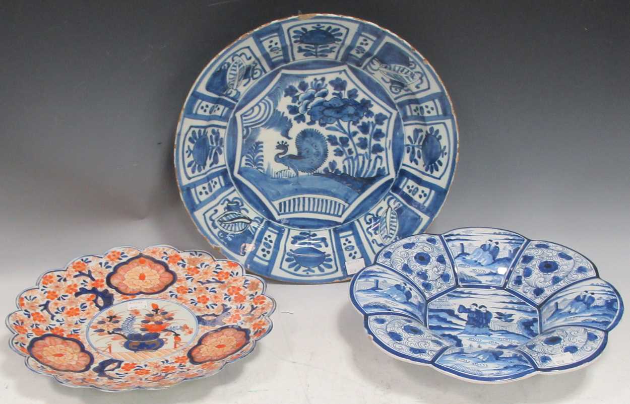 Lot 55 - A Japanese Imari porcelain lobed circular