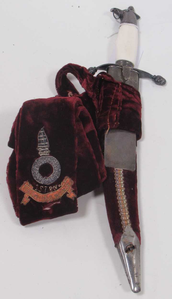 Lot 132 - An Indian First Sikh Light Infantry dagger