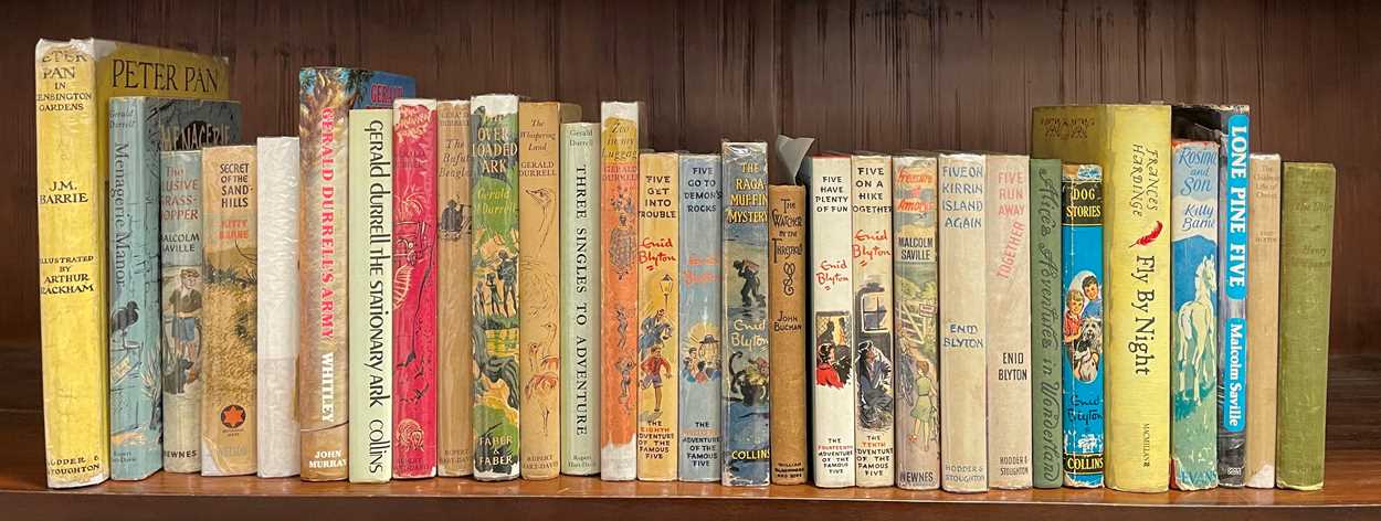 Lot 415 - Children's.