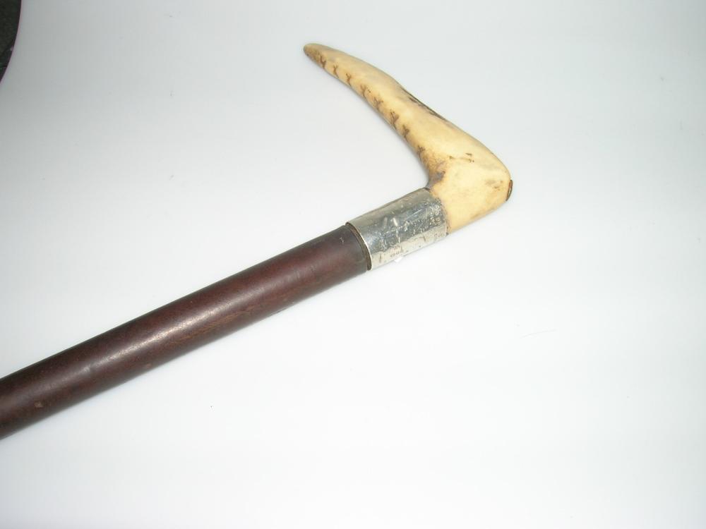 Lot 157 - A Swaine silver mounted Gent's hunting Whip