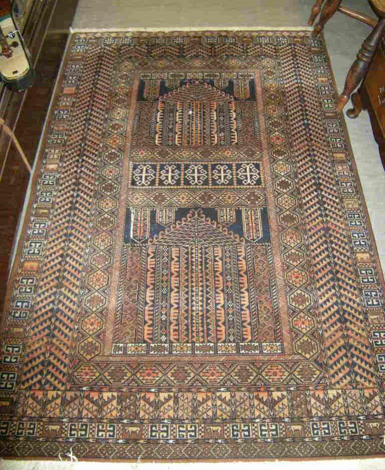 Lot 3 - A modern beluchi rug