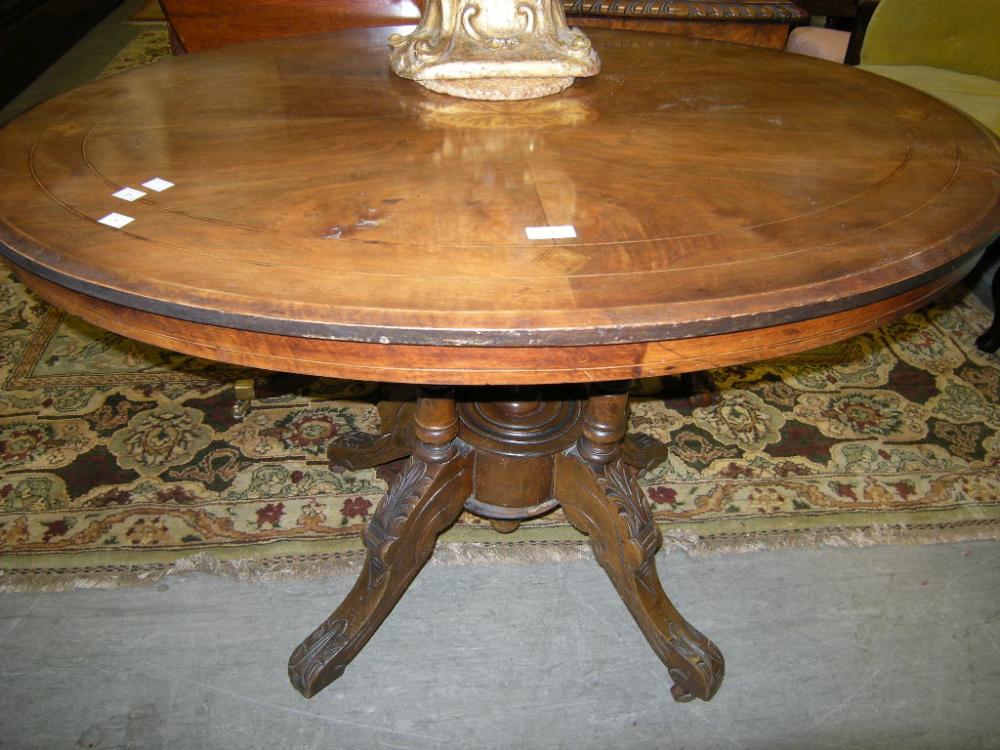 Lot 4 - A Victorian walnut looe table