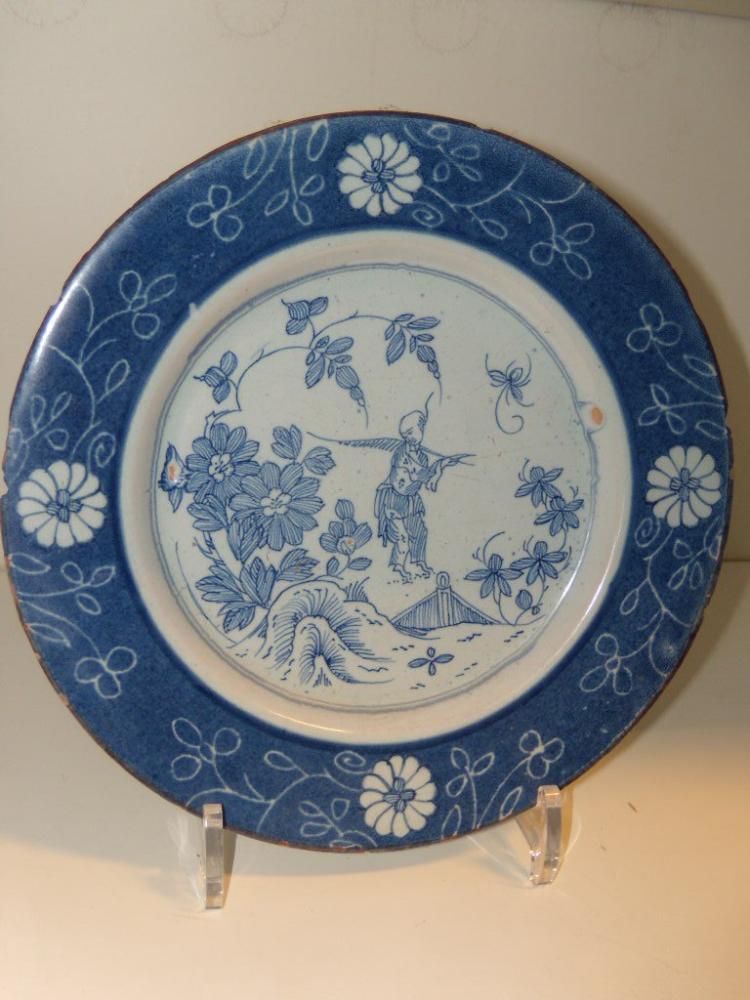 Lot 12 - A mid 18th century Lambeth Delft blue and