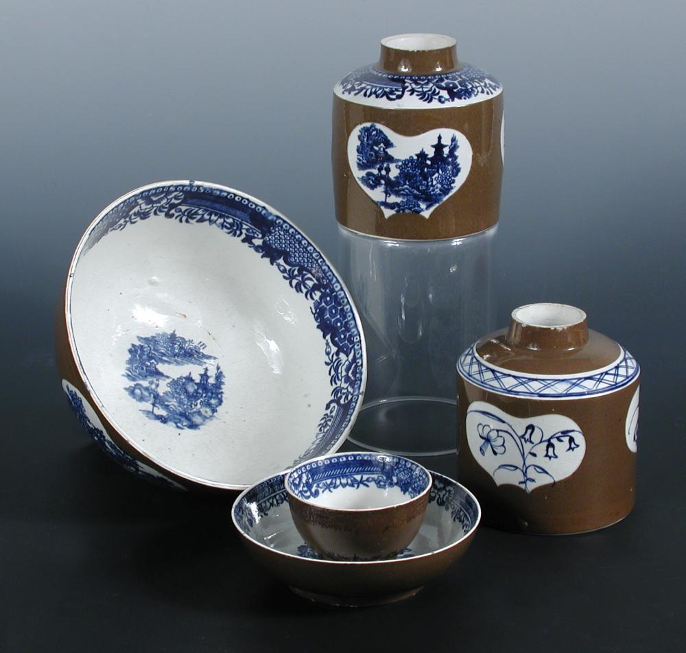 Lot 20 - A collection of late 18th century pearlware