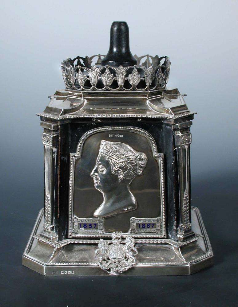 Lot 405 - A Victorian silver mounted presentation